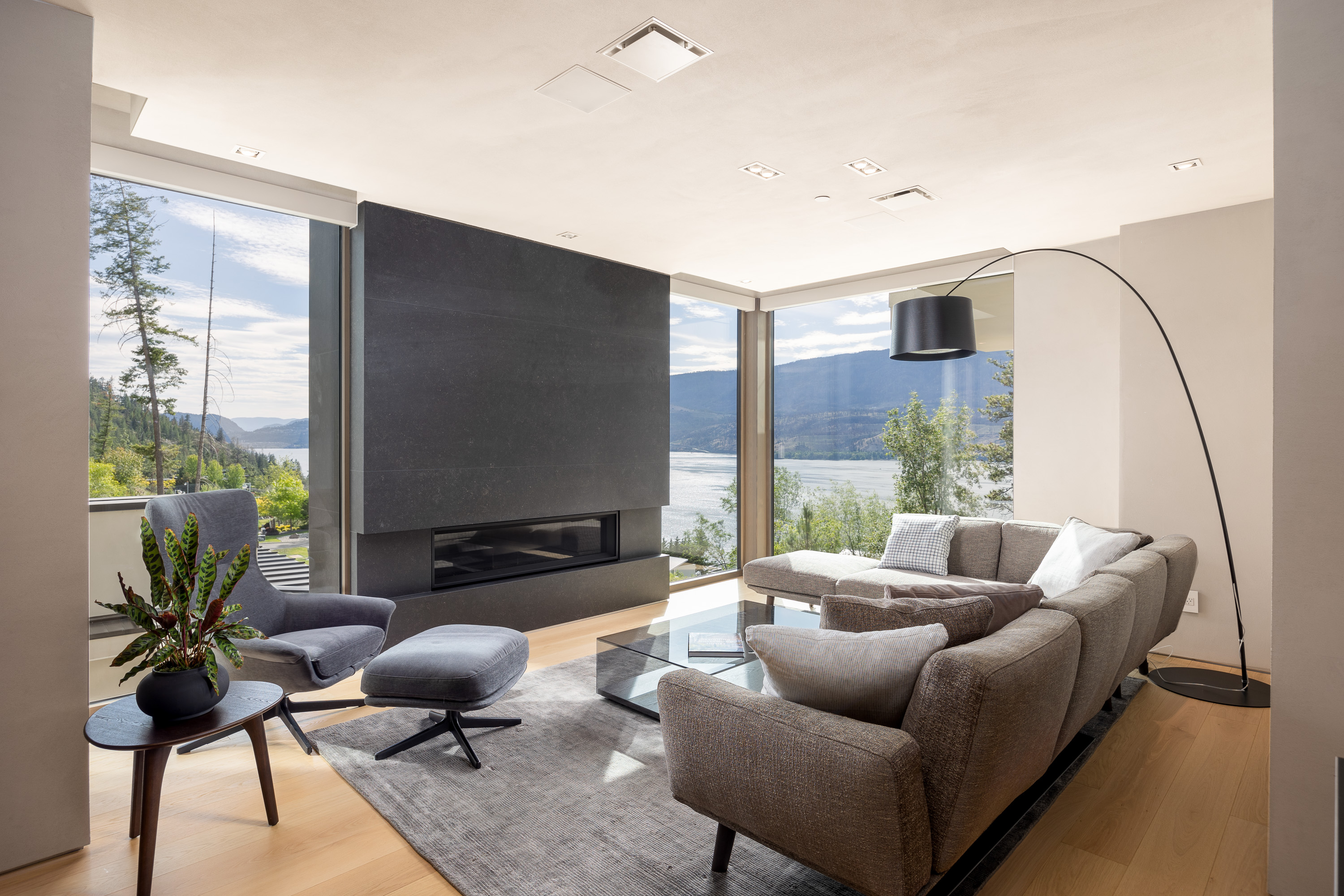 Explore the ultimate luxury lakefront development | King Living