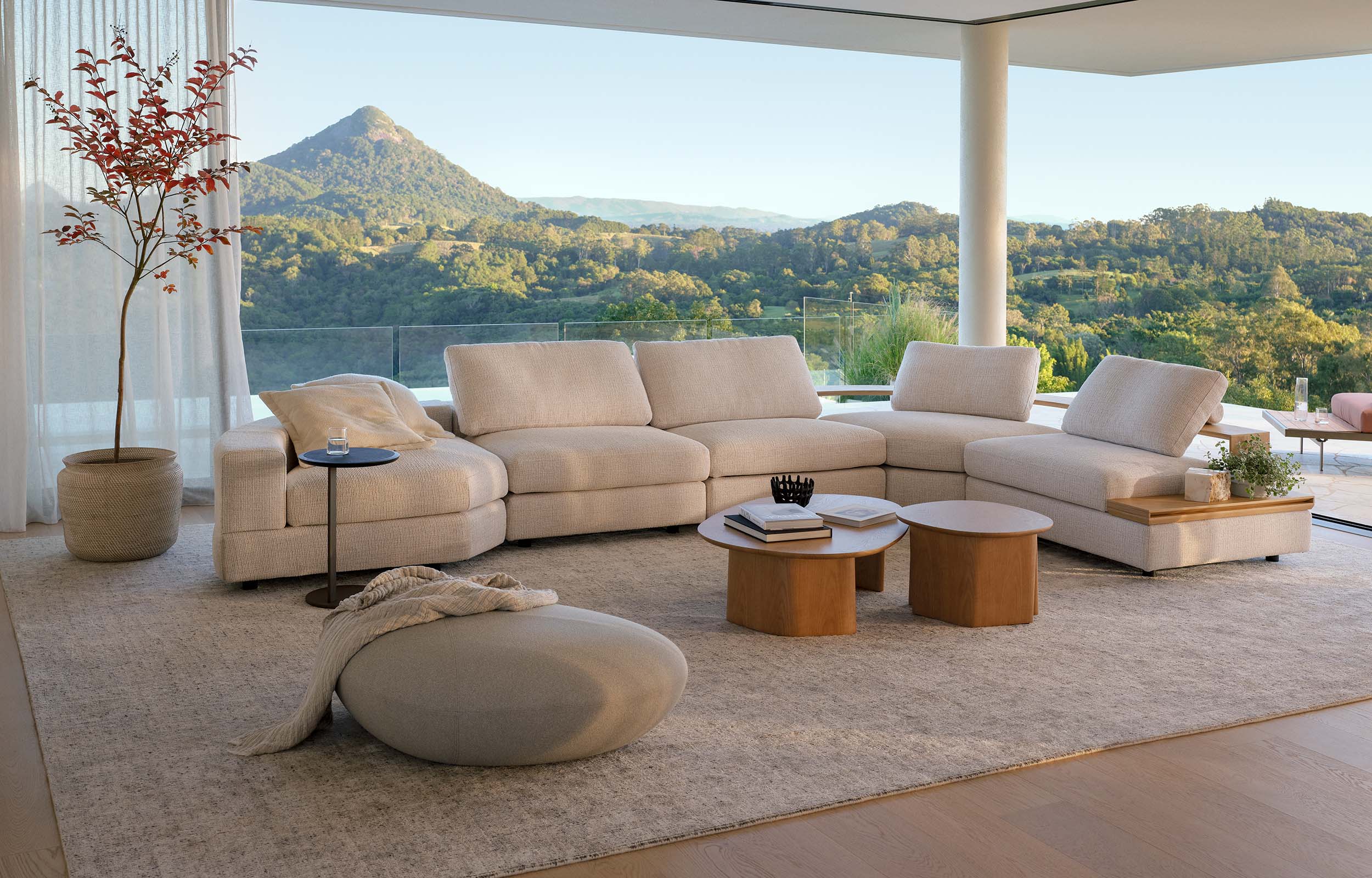 Sofa living com chaise store