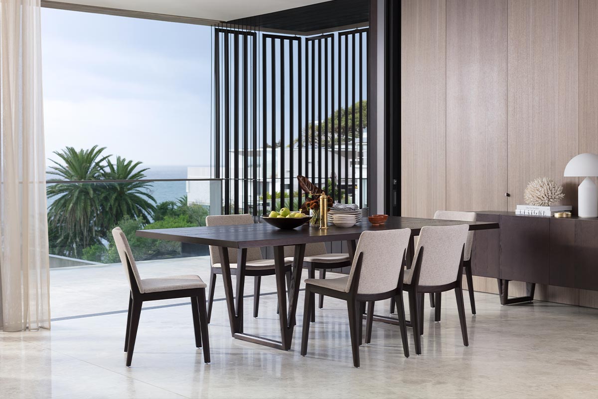 Tips for buying the right dining table for your space | KING